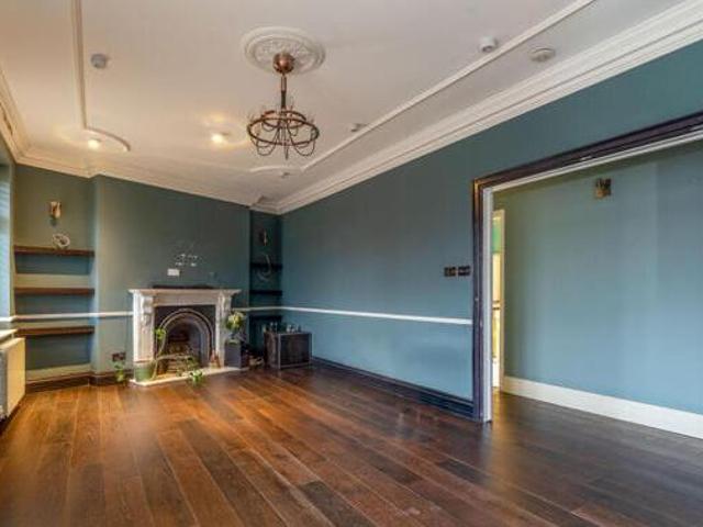 Cholmley Gardens, London, 2 Bedroom Flat