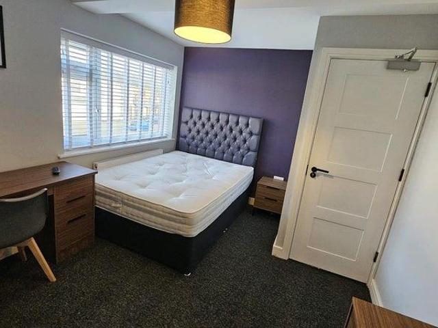 Chorley Road, Manchester, M27 3 bed house share to rent £2,106 pcm £486 pw