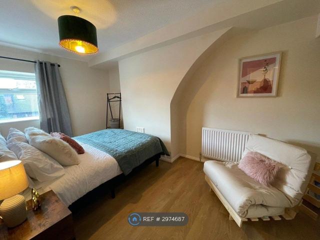 Chorley Road, Manchester M27, Room to rent, £600 pcm | PrimeLocation