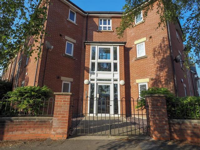 Chorlton Road, Hulme, Manchester M15, 2 bed flat to rent, £1,200 pcm | PrimeLocation