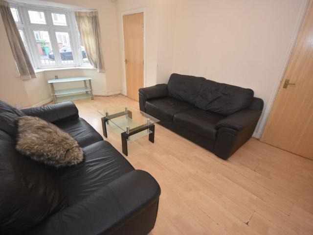 Chorlton Road, Hulme, Manchester. M15 4AU