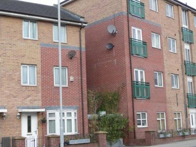 Chorlton Road, Hulme, 4 Bedroom Town