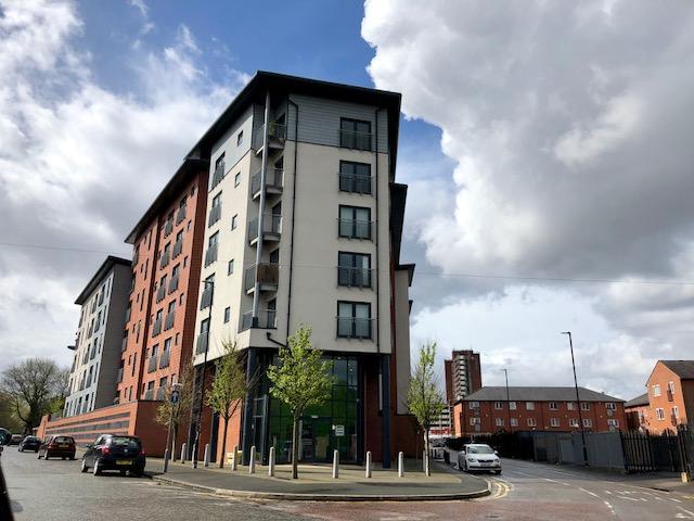 Chorlton Street, Manchester, M16 2 bed apartment to rent £1,150 pcm £265 pw