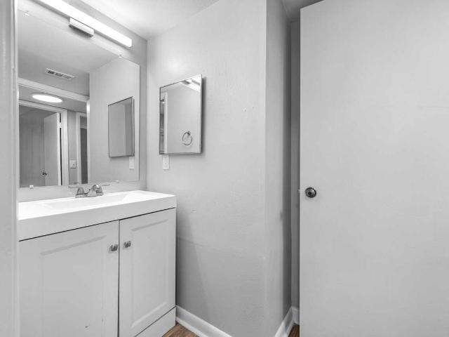 Chateau of Tampa 2 Bedroom Apartment for Rent at 5902 E 122nd Ave, Tampa, FL 33617