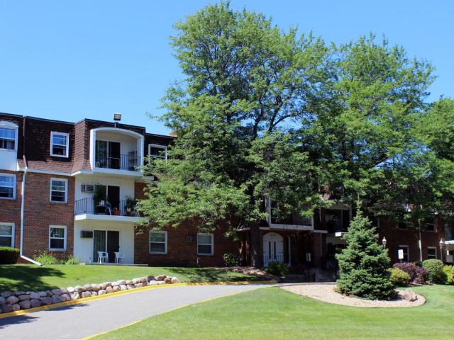 Chateau Apartments