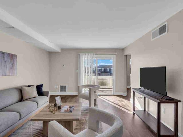Chateau Apartments 2 Bedroom Apartment for Rent at 1000 Ivorie Ct, Burlington, NJ 08016