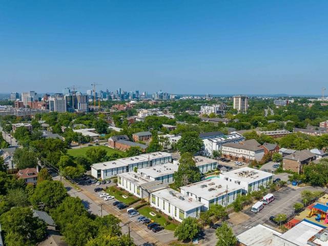 Chateau Apartments 2 Bedroom Apartment for Rent at 2000 24th Ave S, Nashville, TN 37212 Hillsboro West End