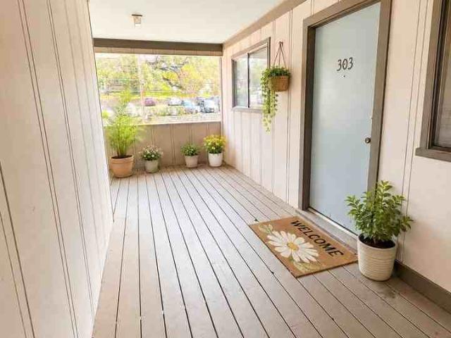 Chateau Duval 1 Bedroom Apartment for Rent at 3106 Duval St, Austin, TX 78705 North University
