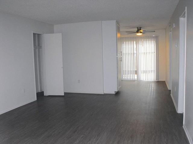 Chateau de Ville 1 Bedroom Apartment for Rent at 2020 W Alameda Ave, Anaheim, CA 92801
