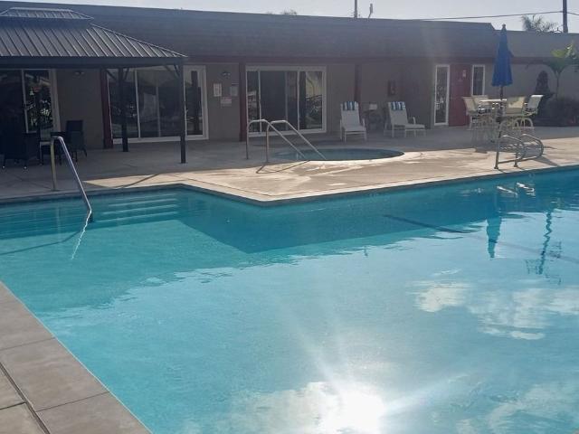 Chateau de Ville 1 Bedroom Apartment for Rent at 2020 W Alameda Ave, Anaheim, CA 92801