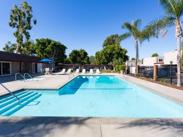 Chateau de Ville 1 Bedroom Apartment for Rent at 2020 W Alameda Ave, Anaheim, CA 92801