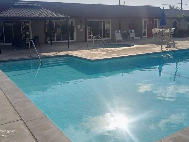 Chateau de Ville 1 Bedroom Apartment for Rent at 2020 W Alameda Ave, Anaheim, CA 92801