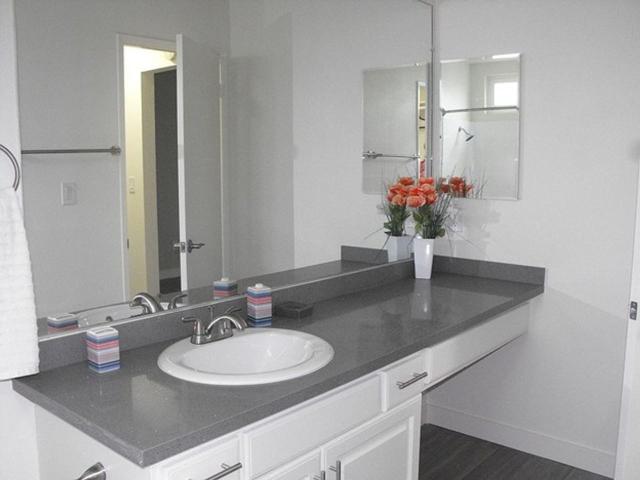 Chateau de Ville 1 Bedroom Apartment for Rent at 2020 W Alameda Ave, Anaheim, CA 92801