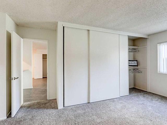 Chateau de Ville 2 Bedroom Apartment for Rent at 2020 W Alameda Ave, Anaheim, CA 92801