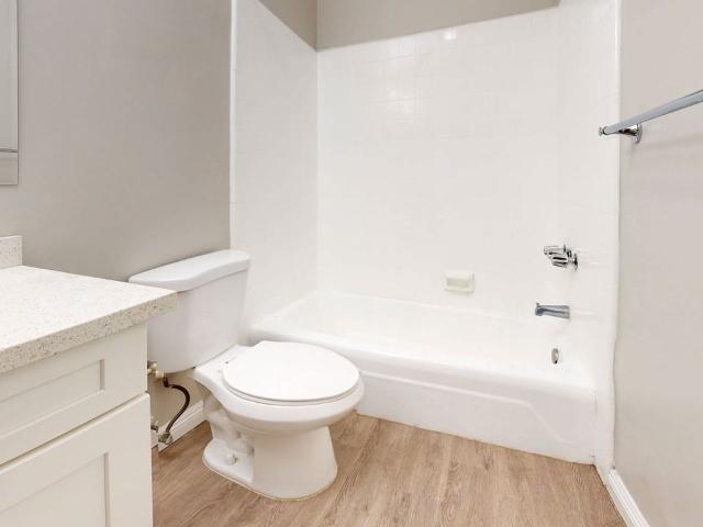 Chateau La Fayette Studio Apartment for Rent at 233 S La Fayette Park Pl, Los Angeles, CA 90057 Rampart Village