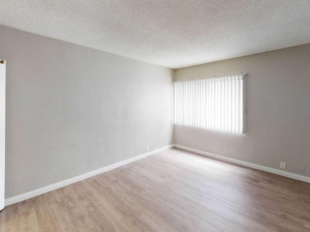 Chateau La Fayette Studio Apartment for Rent at 233 S La Fayette Park Pl, Los Angeles, CA 90057 Rampart Village