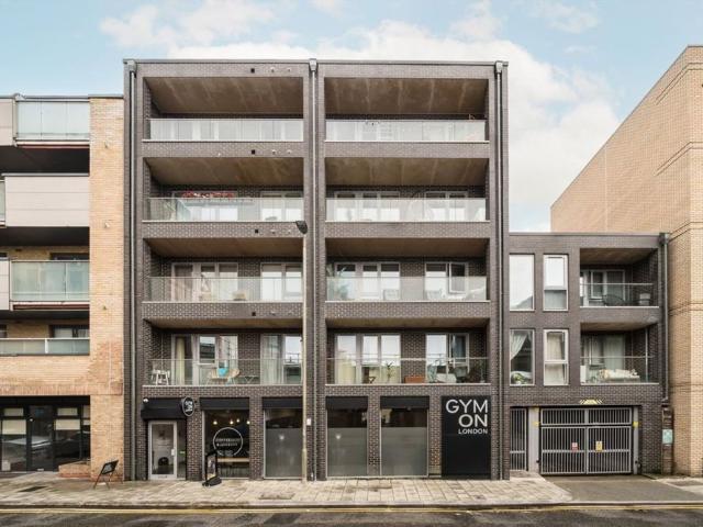 Chatfield Road, SW11, London