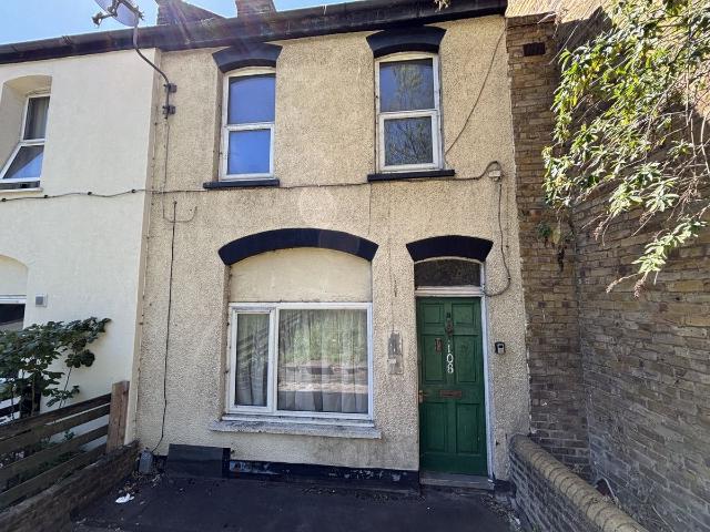 Chatham Hill, Chatham ME5, 1 bed flat to rent, £950 pcm | PrimeLocation