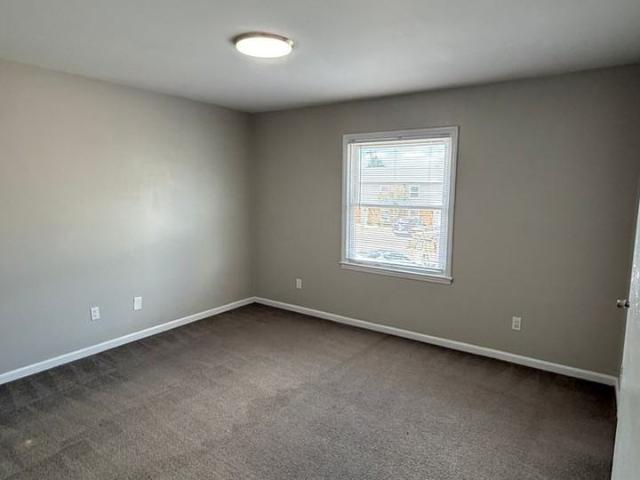 Chatham II Apartments 1 Bedroom Apartment for Rent at 5822 Cedars East Ct, Charlotte, NC 28212 North Sharon Amity