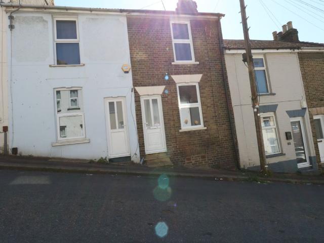 Chatham, Kent ME5, 2 bed terraced house to rent, £1,250 pcm | PrimeLocation