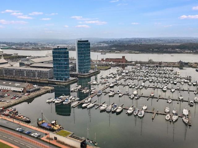 Chatham Quays, Dock Head Road, St. Marys Island, Chatham ME4, 1 bed flat to rent, £1,250 pcm | PrimeLocation