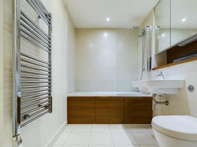 Chatham Quays, Dock Head Road, 2 Bedroom Apartment