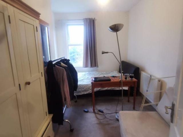 Chatham Road, Kingston Upon Thames, KT1 3AA