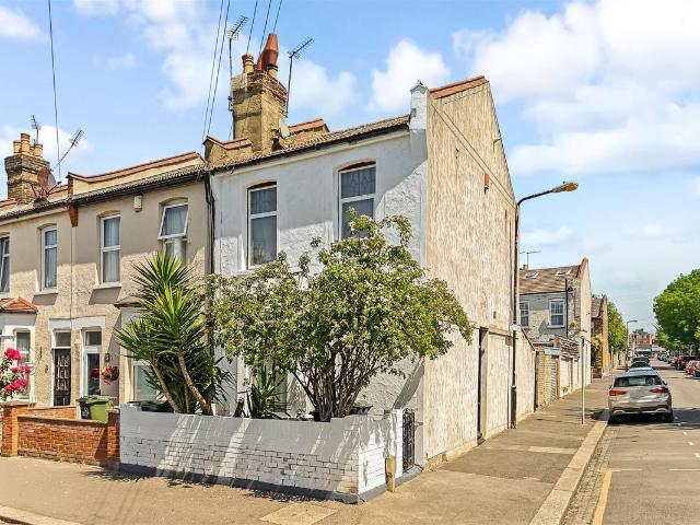 Chatham Road, Walthamstow E17, 2 bed end terrace house to rent, £2,000 pcm | PrimeLocation