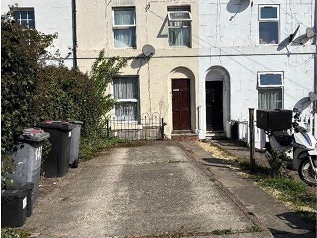 Chatham St, Reading RG1, 2 bed flat to rent, £1,550 pcm | PrimeLocation