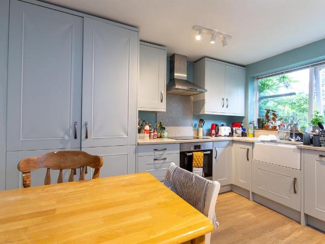 Chatham Street, London SE17, 4 bed flat to rent, £4,000 pcm | PrimeLocation