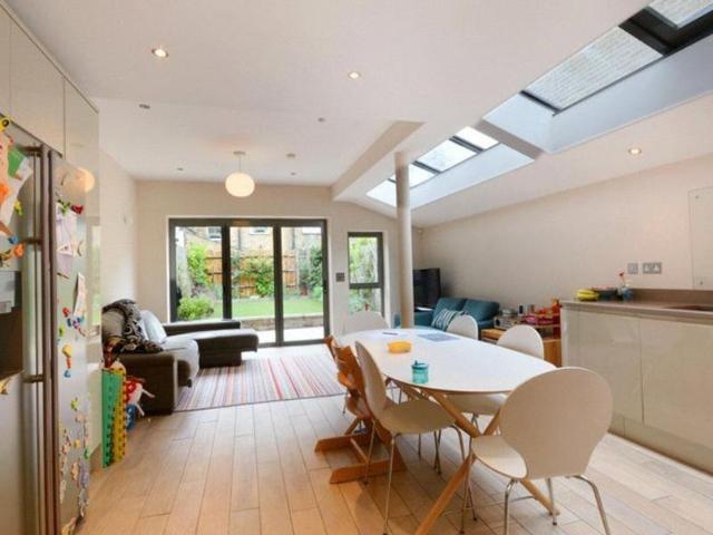 Chatham Street, London, SE17. 6 bed flat to rent £6,300 pcm £1,454 pw