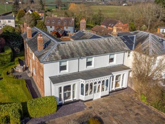 Chatley Lane, Hawford Grange, Hawford, 4 Bedroom Country