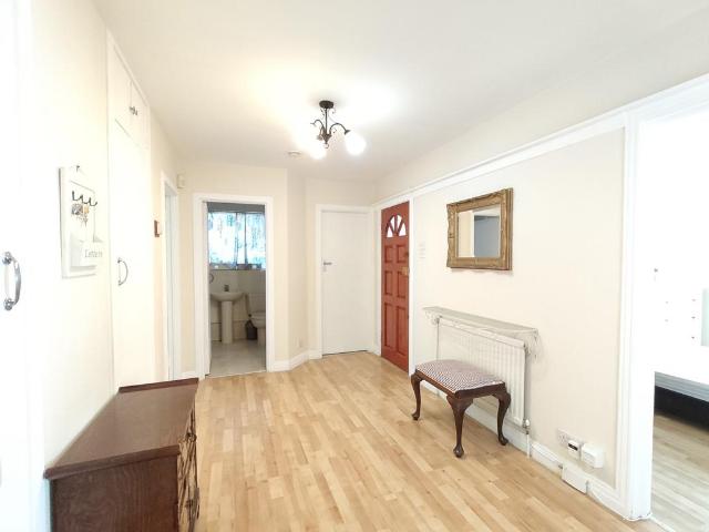 Chatsworth Road, Ealing 2 bed maisonette to rent £2,800 pcm £646 pw