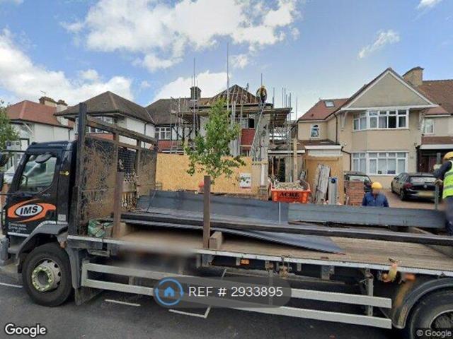 Chatsworth Road, London NW2, 4 bed flat to rent, £2,650 pcm | PrimeLocation