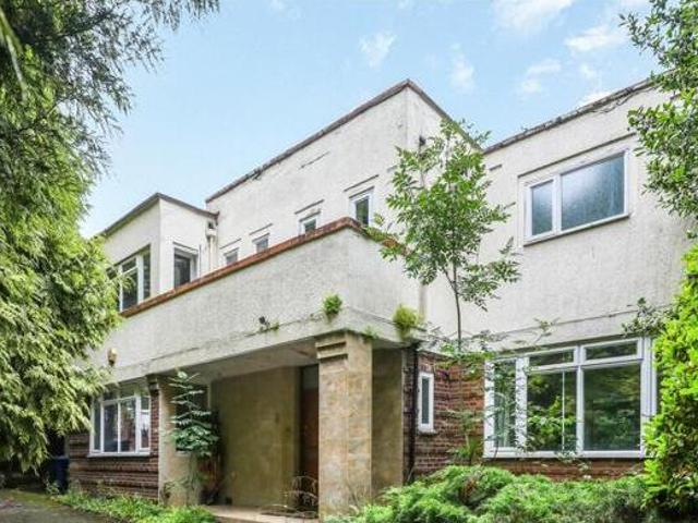 Chatsworth Road, London, 5 Bedroom House