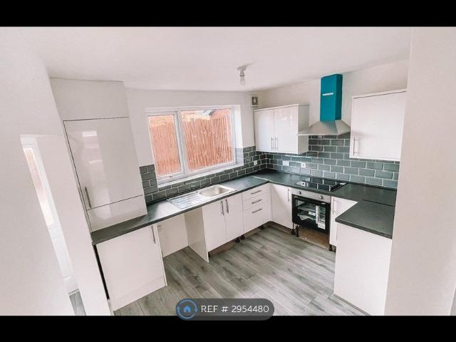 Chatsworth Road, Rainhill, Prescot L35, 2 bed terraced house to rent, £975 pcm | PrimeLocation