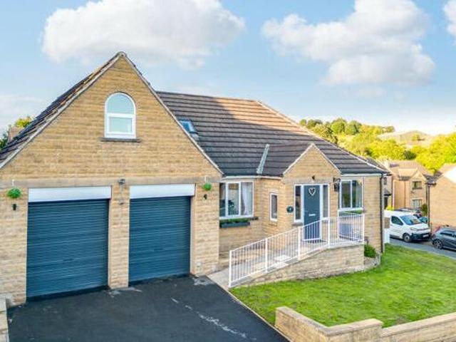 Chatts Wood House, Chatts Wood Fold, 5 Bedroom Detached