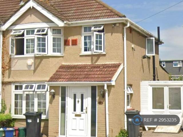 Chaucer Avenue, Hounslow, TW4 4 bed end of terrace house to rent £2,800 pcm £646 pw
