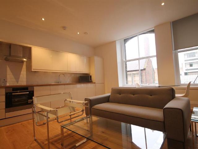 Chaucer Building, City Centre 3 bed apartment to rent £2,411 pcm £556 pw