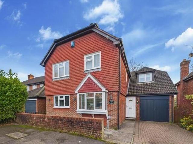 Chaucer Close, Banstead, 4 Bedroom Detached