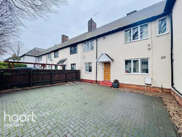 Chaucer Drive, Lincoln 3 bed terraced house to rent £1,095 pcm £253 pw