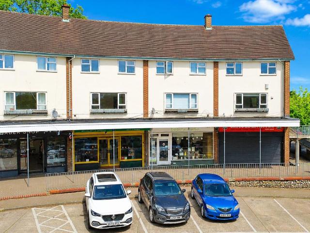 Chaulden, Hemel Hempstead HP1, 3 bed maisonette to rent, £1,600 pcm | PrimeLocation