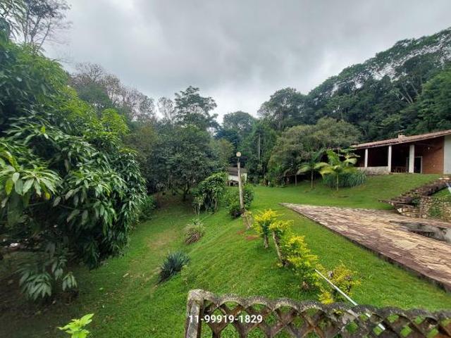 Chác. AT 8400m², útil 4.400m², boa casa 4 drms, coz/sala, morar/renda, tem lago