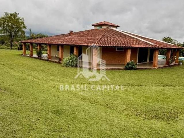 Chácara MARAVILHOSA à venda em Porangaba/SP