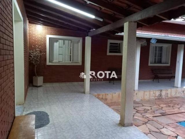 Chácara maravilhosa|: 2000m²!