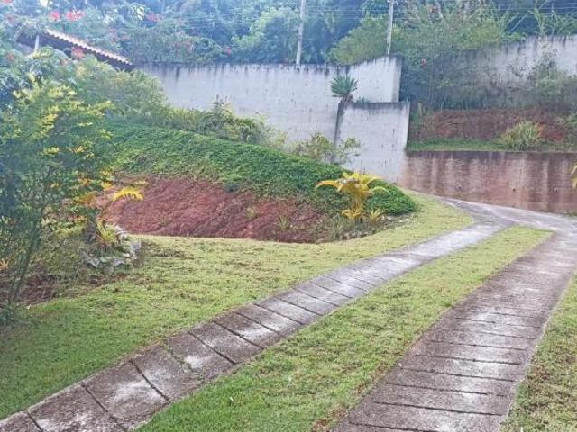 Chácara maravilhosa com lago