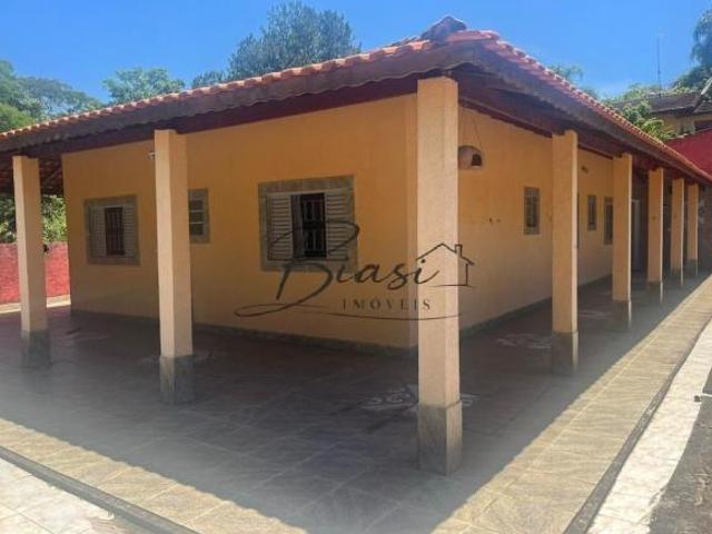 Chácara MOBILIADA e ESCRITURADA 03 Suítes Piscina Área Gourmet com churrasqueira 4.700m² d