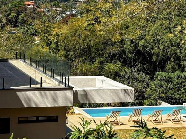 Chácara moderna exclusiva! Em residencial Porta do Sol