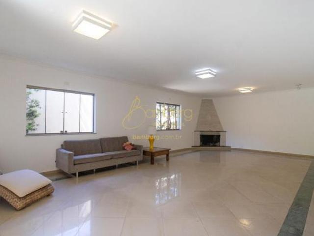 Chácara Monte Alegre 665 m² terreno 450 m² construída piscina aquecida 4 suítes