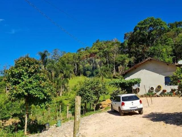 Chácara nas Montanhas da Serra do Mar " Araçatuba de Baixo em Tijucas do Sul" !